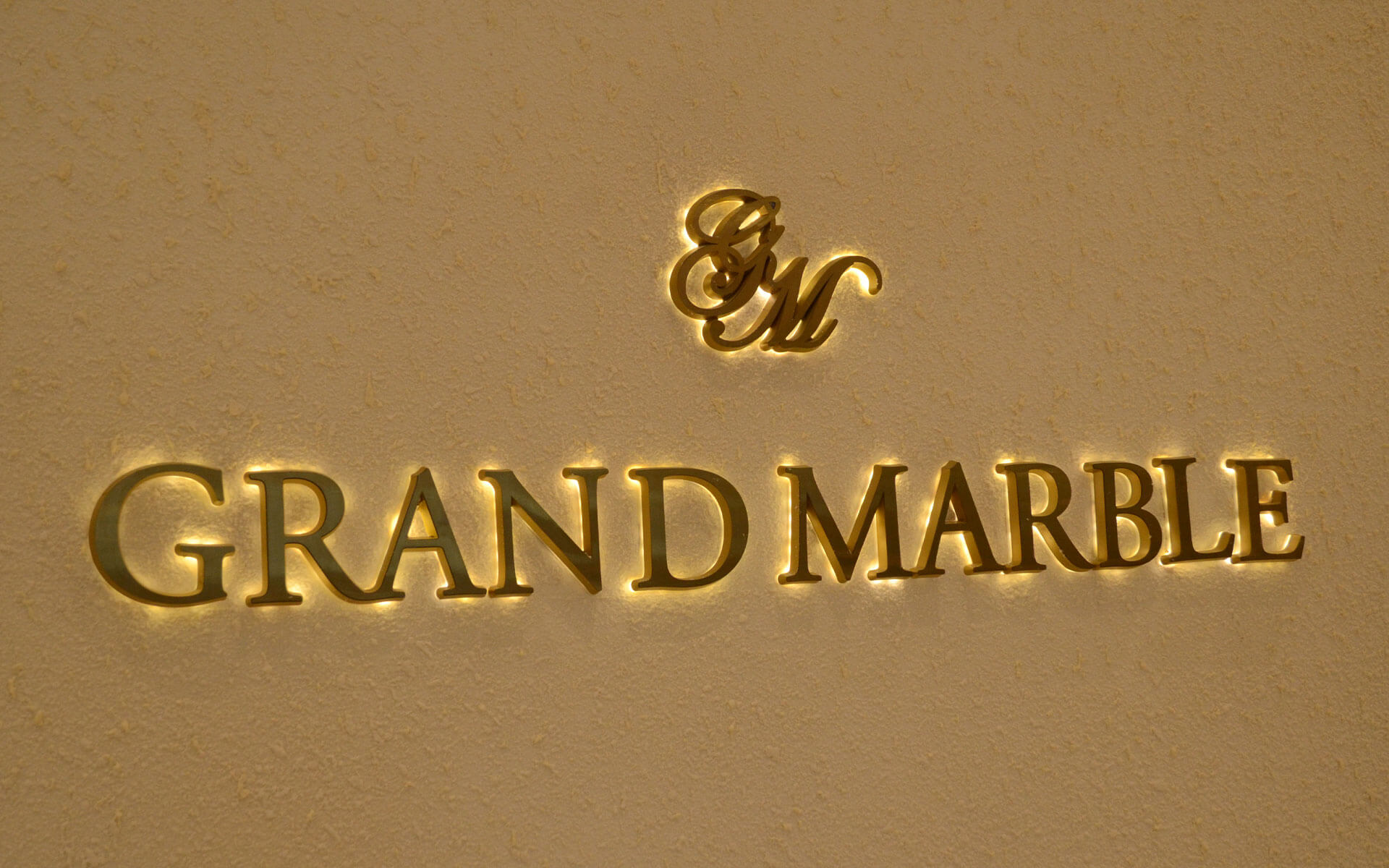 Custom Back-lit Acrylic Channel Letters | FasciaSigns.Com