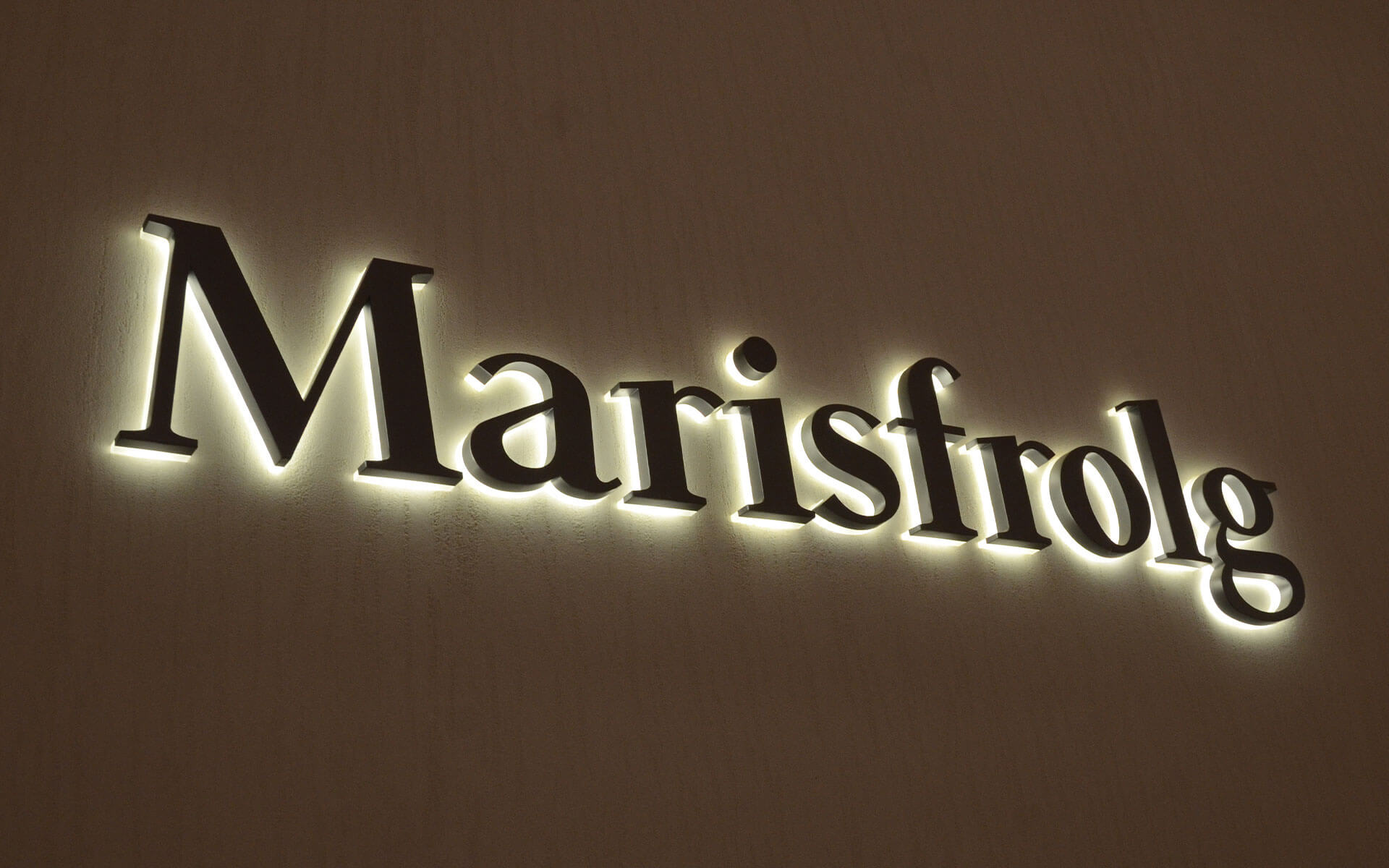 Custom Back-lit Channel Letters | FasciaSigns.Com