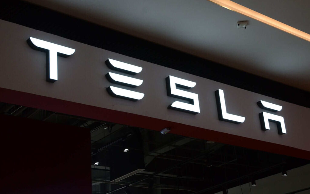 Custom Face-lit Metal Channel Letters | FasciaSigns.Com