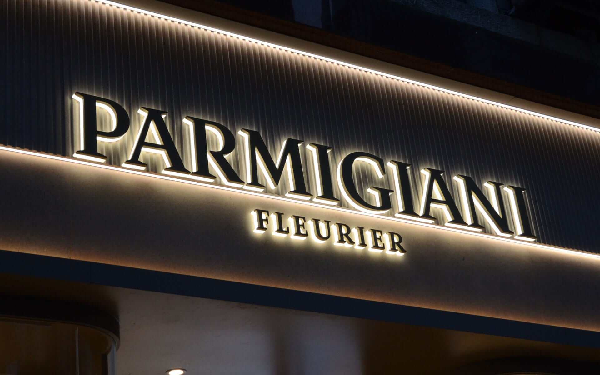 Custom Illuminated Signs | FasciaSigns.Com