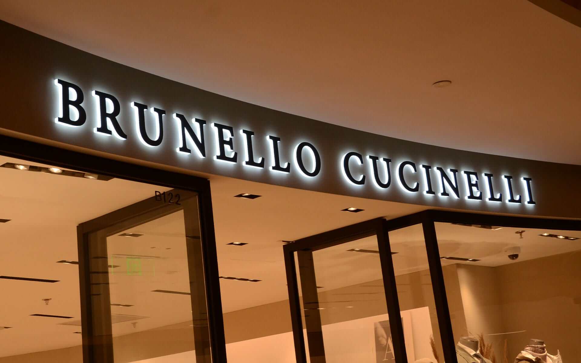 Custom Side-lit Channel Letters | FasciaSigns.Com